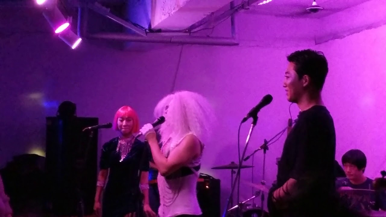 Ssing Ssing 씽씽밴드 - 만수받이 신장타령 @채널 1969 110217 - YouTube