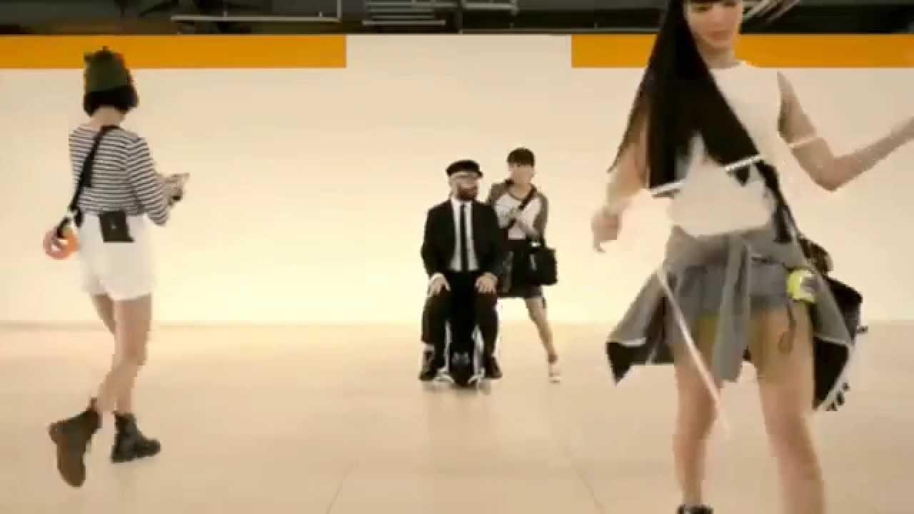 Ok go with Perfume - YouTube