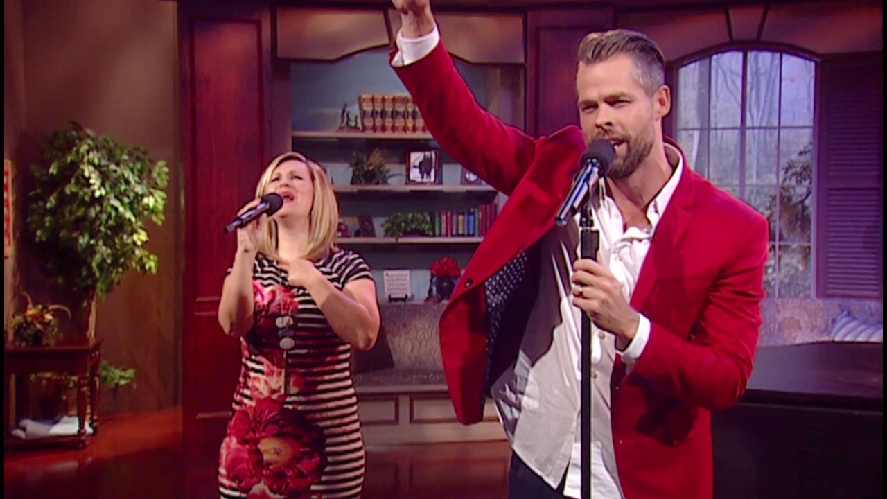 Aaron and Amanda Crabb: Mercy On Me (James Robison / LIFE Today) - YouTube