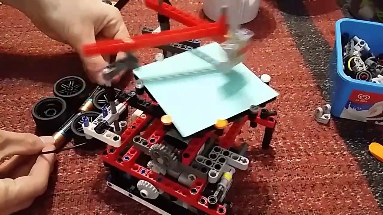 Lego Technic Drawing Machine 2017 - YouTube