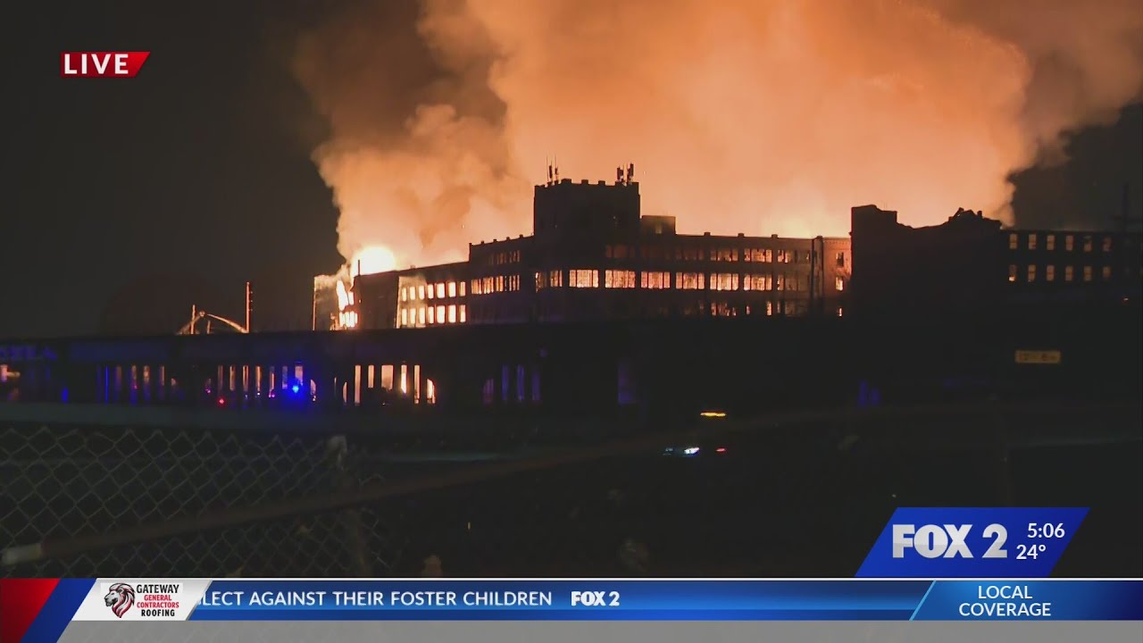 Multi-Warehouse Fire in Downtown St. Louis - YouTube