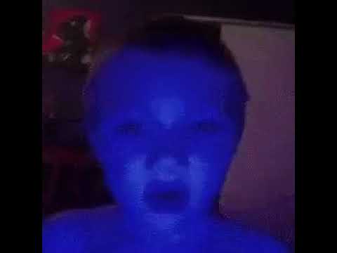 Kid turns blue - YouTube