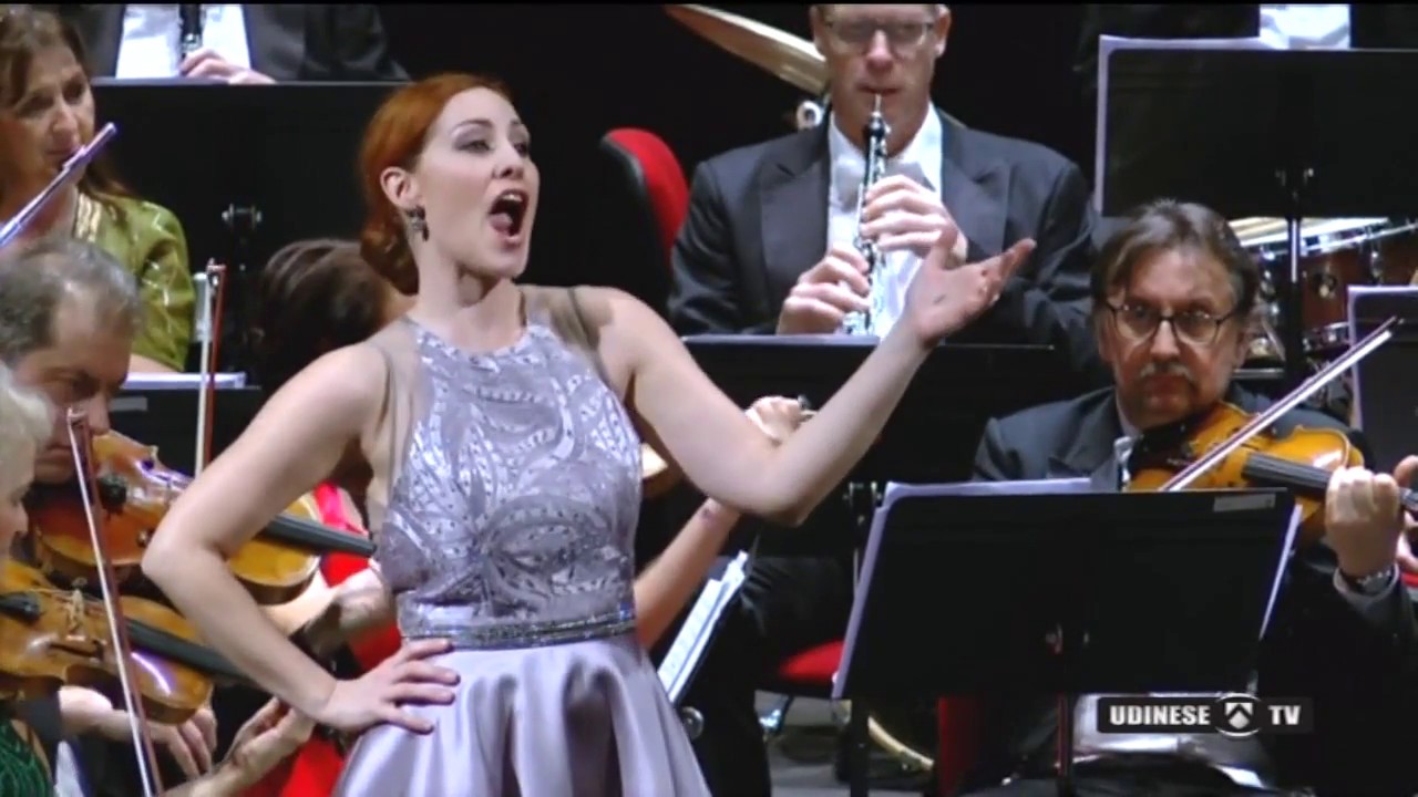 Johann Strauss Spiel'ich die Unschuld vom Lande, Giulia Della Peruta ...