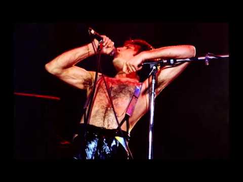 QUEEN   Freddie Mercury interview Detroit 01 18 1977