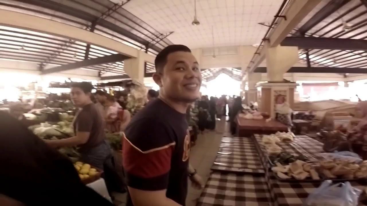 SUASANA DI PASAR MANIR PADA HARI RAYA KE 3 l 2019 - YouTube