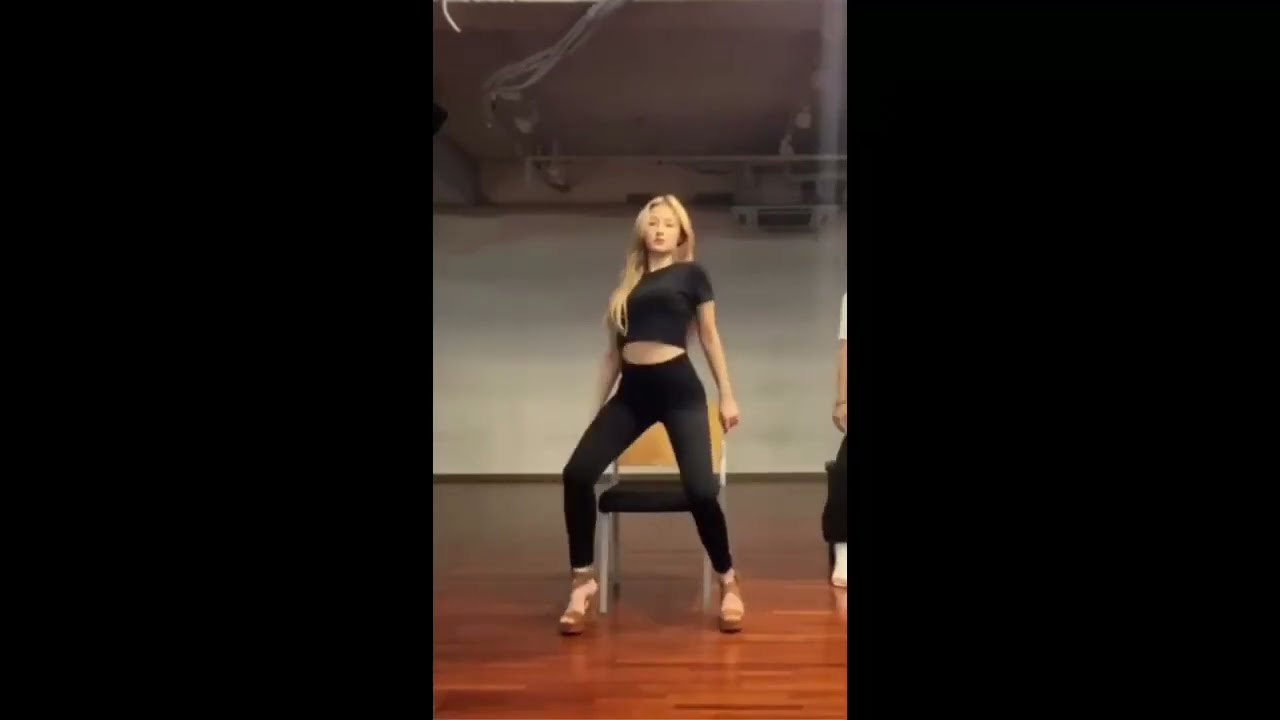 Nancy (Momoland) Dance For You Beyoncé - YouTube
