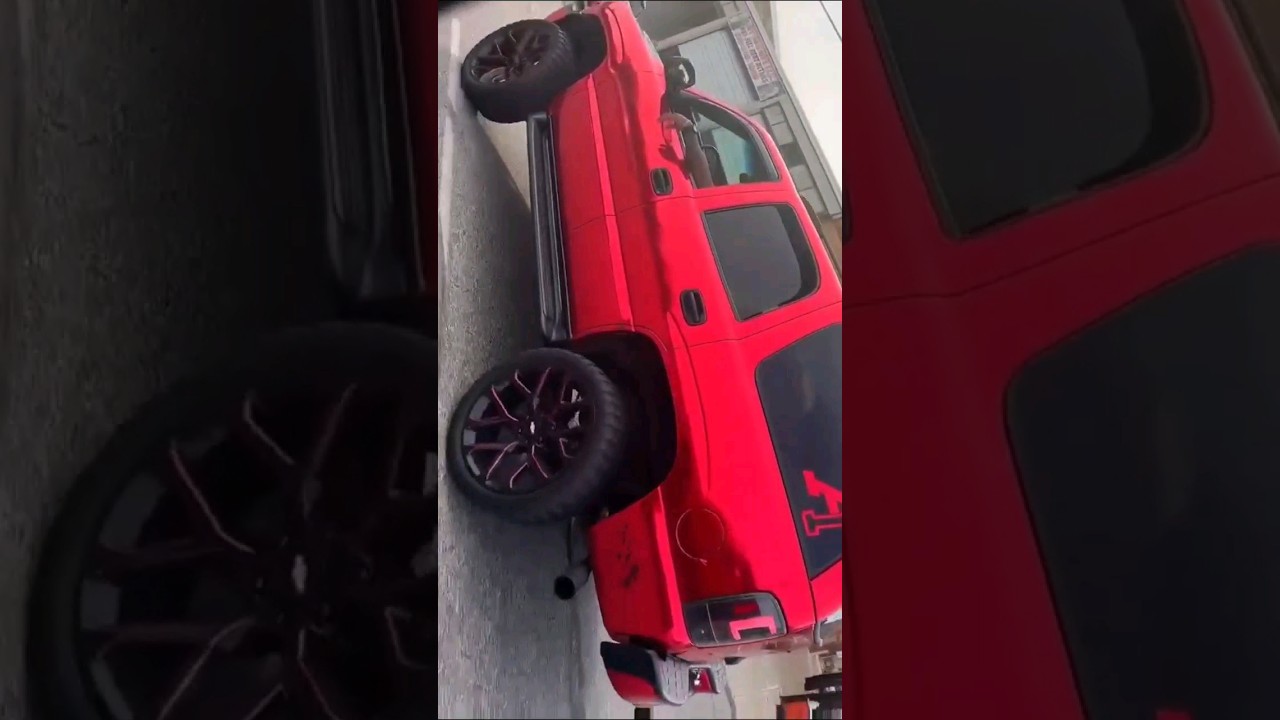 custom lifted 2001 Chevy tahoe - YouTube