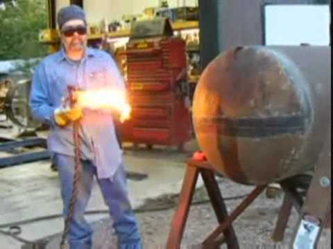 Cutting a Propane Tank - YouTube