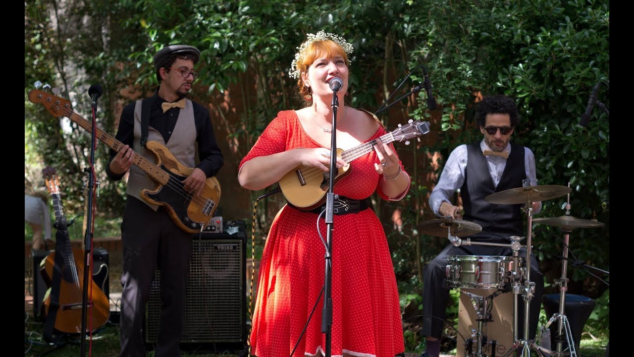 Louise Weber live au TiPi - YouTube