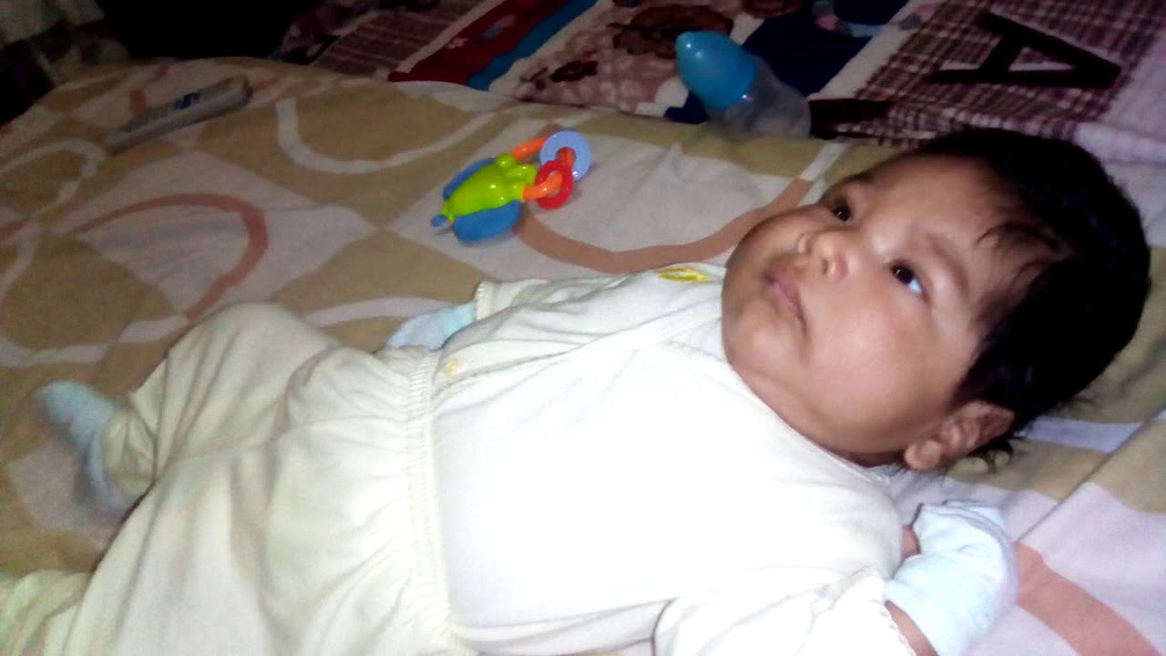 Dos meses de mi bebe Issac - YouTube