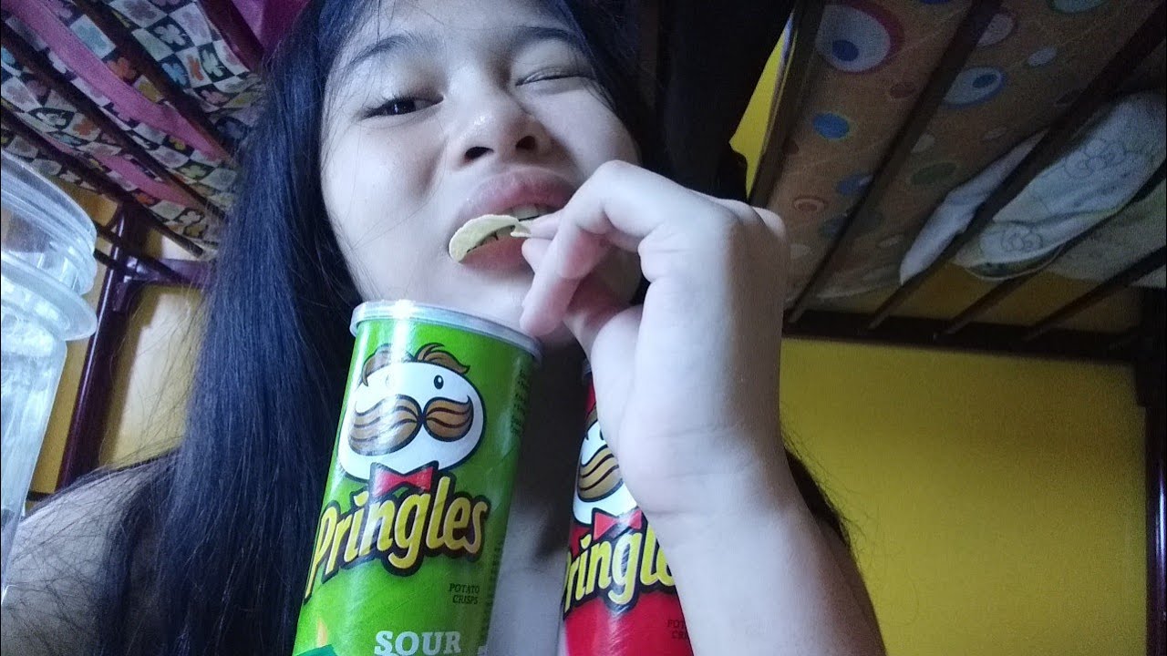 Comparing 2 Pringles Flavor ASMR Sour Cream &Onion Vs The Original | No ...