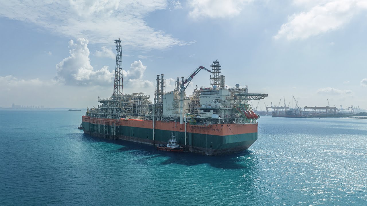 New FPSO Vessel Towed from Singapore to the Straits of Melaka - YouTube