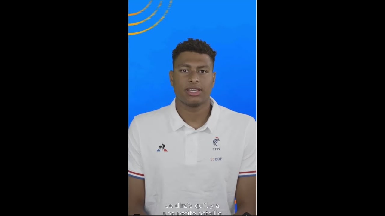 Léon Marchand/Carson Foster : 121 - Léon Marchand avec l'équipe de ...