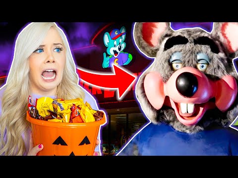 I GOT ATTACKED AT CHUCK E CHEESE ON HALLOWEEN!