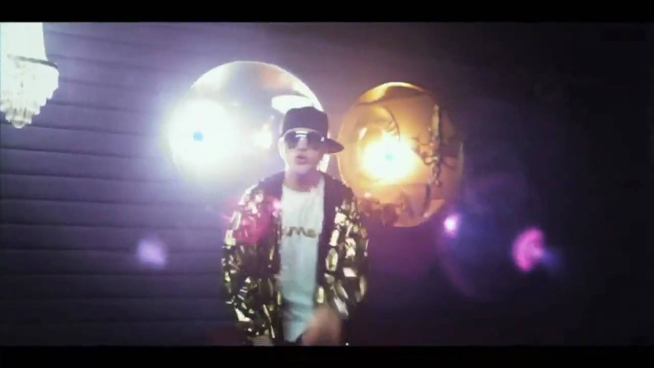 Fugative - Superfly, Official Music Video. - YouTube