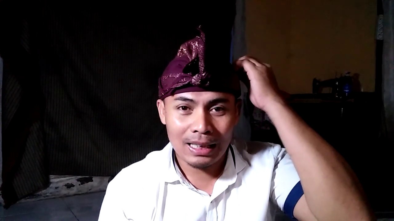 Cara Praktis pasang sapuk/ ikat kepala pakaian adat sasak lombok - YouTube