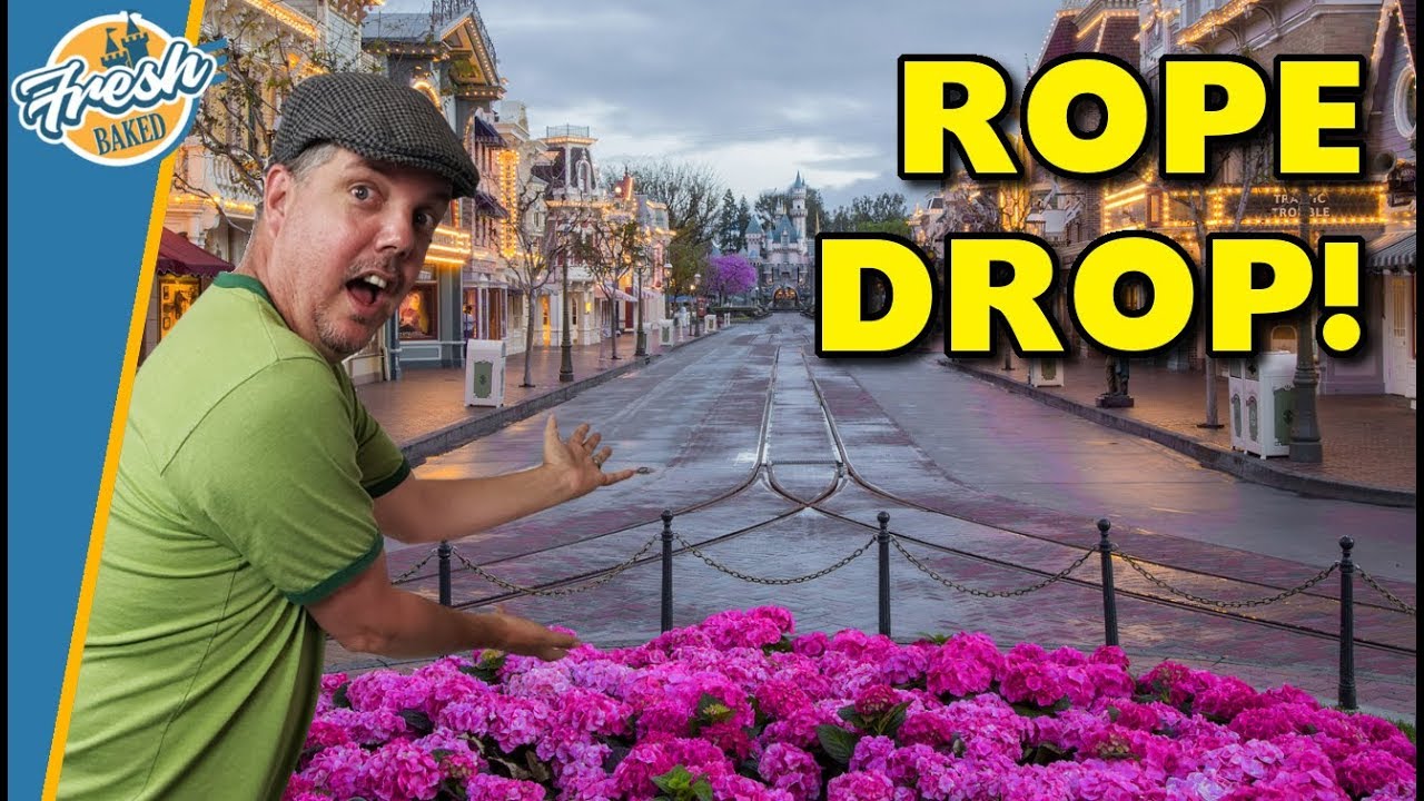 Disneyland rope drop and NEW TREATS! | Disneyland 2019-09-21 Pt. 1 ...