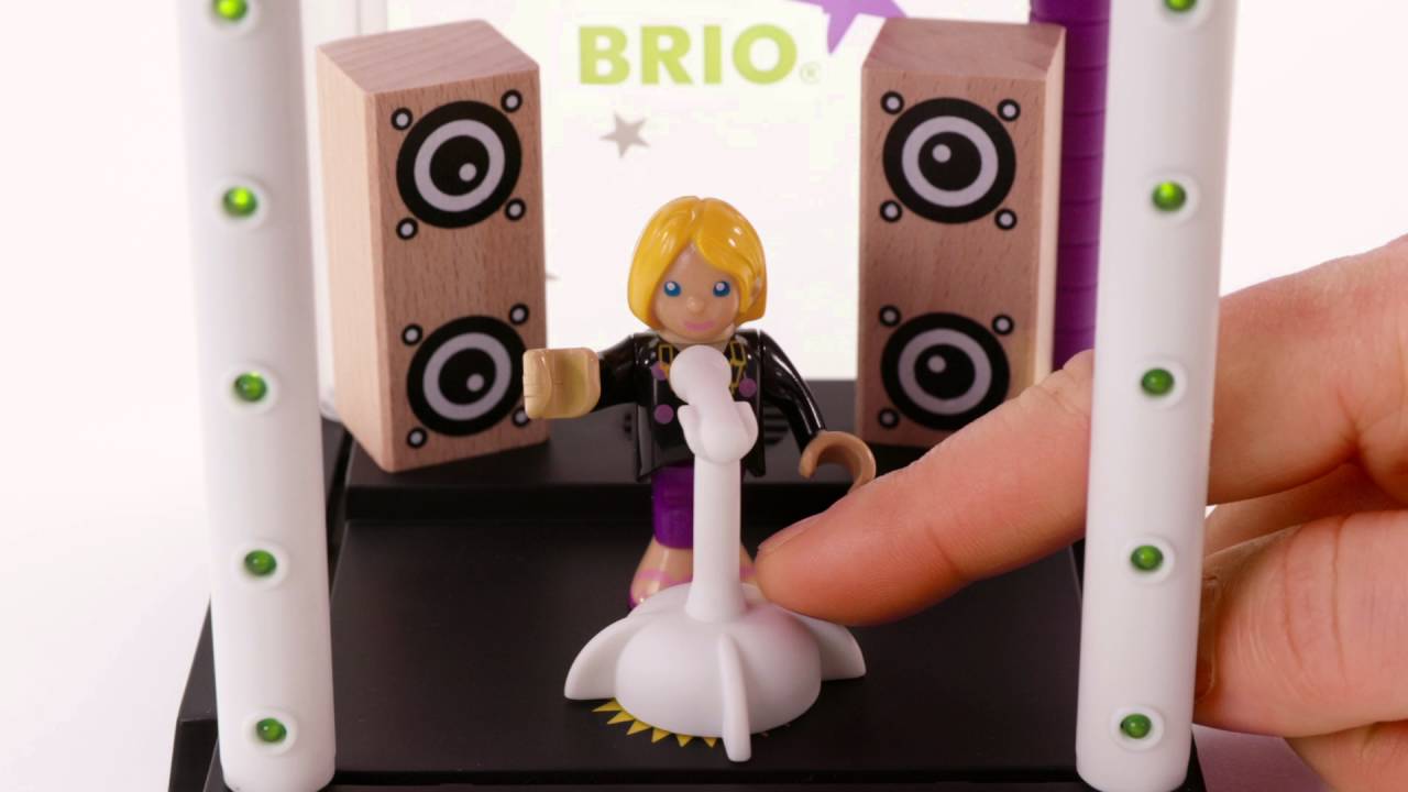 BRIO World - 33945 Village Singing Stage - YouTube
