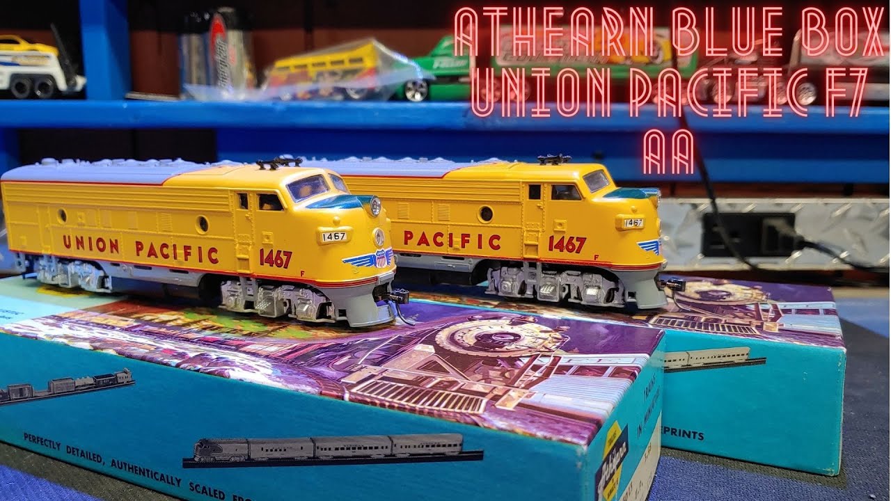Athearn blue box Union Pacific F7 AA locomotives Review and run - YouTube