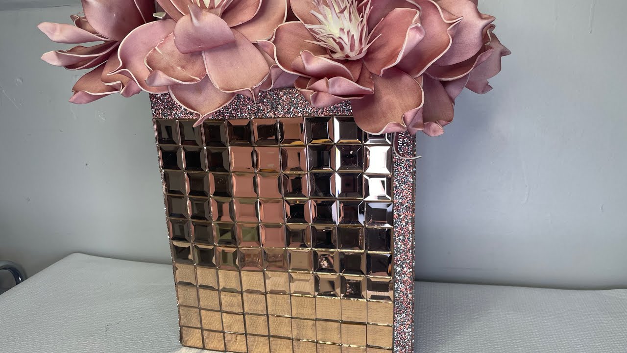 Rose gold diy mirrored vase/ #homedecordiy2023 #vasecenterpiece - YouTube