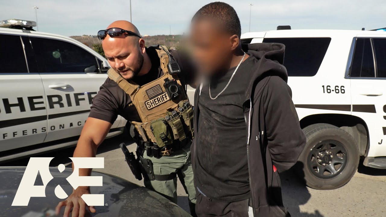 Live PD: Police Patrol - Police Discover Gun & Stolen IDs After Police ...