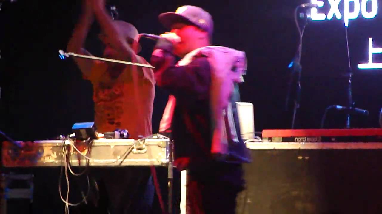 Dj Bitman + Mc Chico Claudio + Juan Zativo - Esa Musica + Esta Es ...