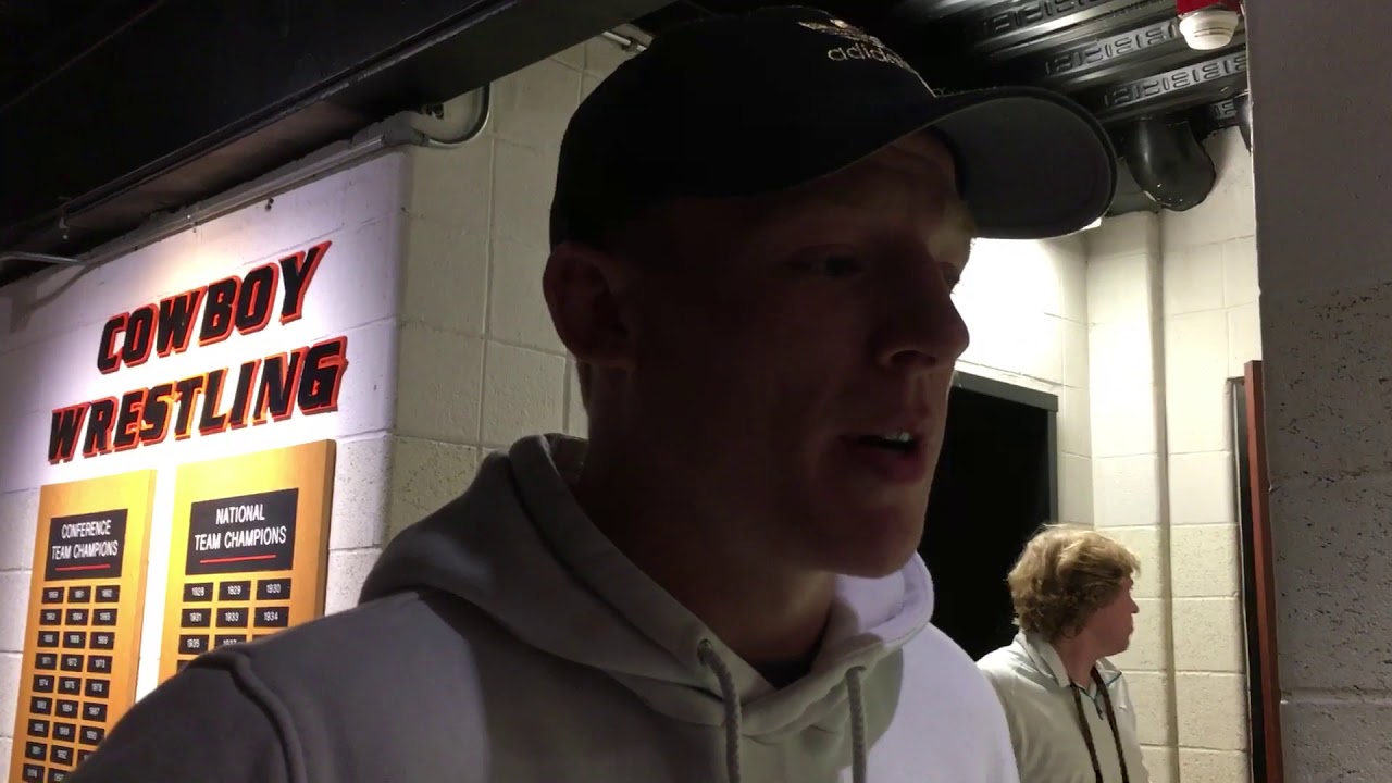 Keegan Moore speaks to the media after Bedlam victory - YouTube