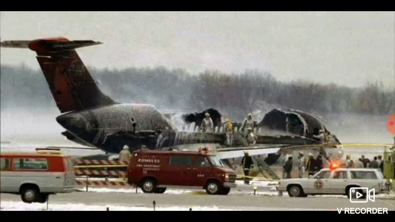 Mayday ACI: Taxiway Turmoil(1990 Detroit Runway Collison) - YouTube