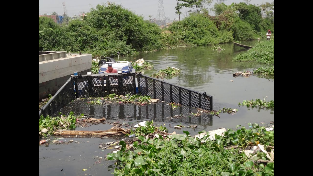 UDDP Dredging with Diesel Floating Bulldozer - YouTube