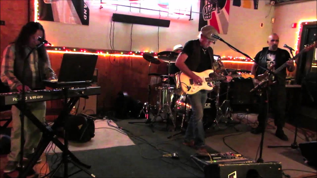 SECOND OFFENDER Band @ 2 MINUTE Bar - clips Blues/rock - YouTube