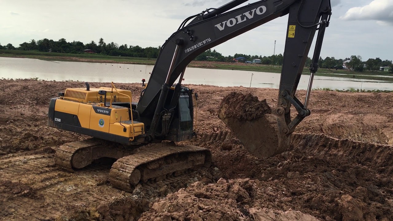 ชมรถขุดวอลโว่ Volvo Ec350d 38ตัน จากประเทศสวีเดน ลอกอ่างเก็บน้ำห้วยเสนง ...