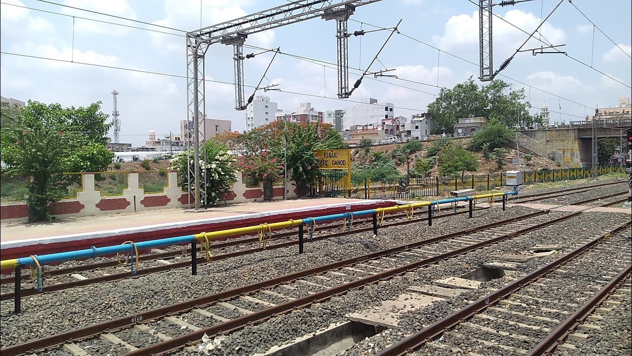 Dahod railway station, Gujarat 🚉🚃 - YouTube