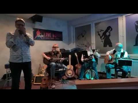 O's Minor Blues – Slow Blues with Harmonica Solo and improvisation in D Minor - YouTube