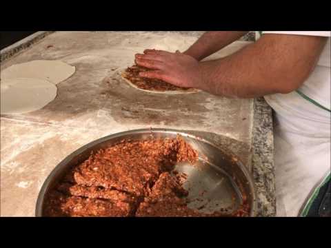 LAHMACUNUN DİBİ. Şanlıurfa fırınlarında enfes lezzezler...