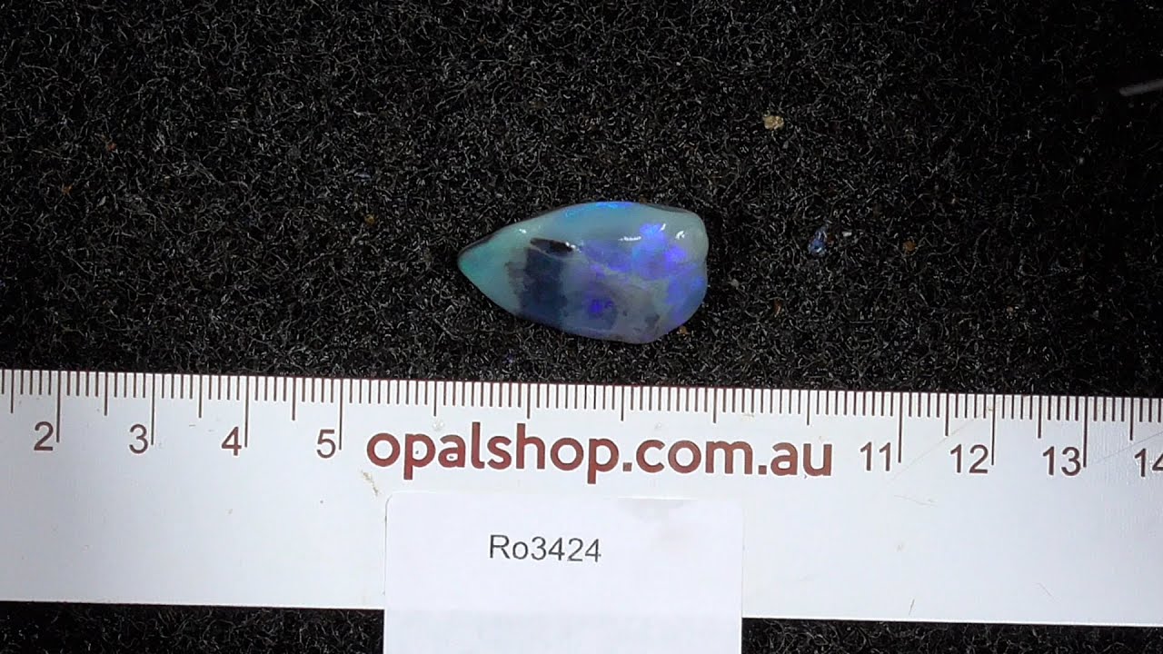 Ro3424 - Single Seam Opal from Lightning Ridge, Australia - YouTube