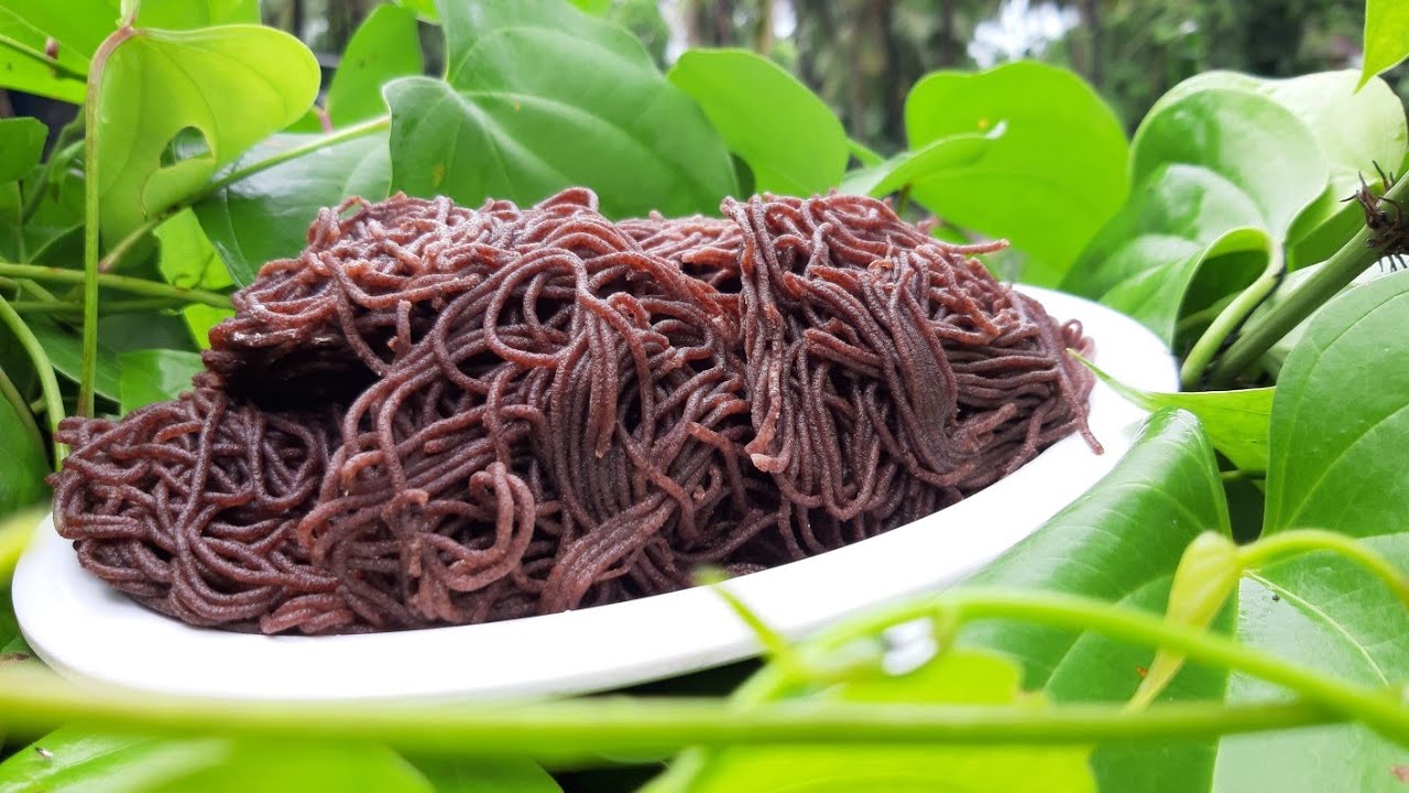 Ragi Idiyappam||Raagi Nool puttu||പഞ്ഞപുൽ ഇടിയപ്പം||റാഗി ഇടിയപ്പം ...