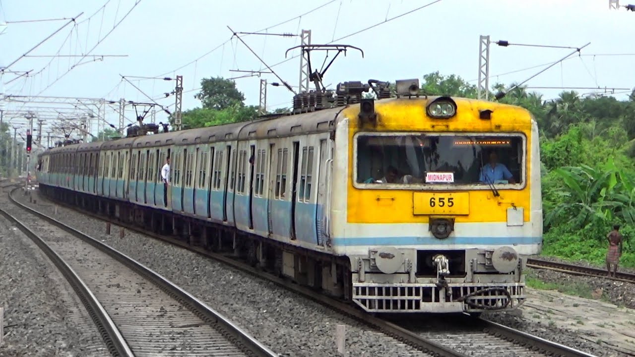 Howrah-Midnapore Conventional EMU Local Quickly Arrive Curvy Deulti ...