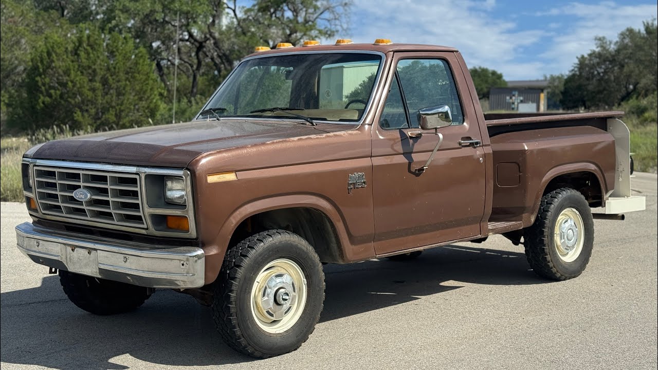 1983 Ford F-150 4x4 - V8 - Single Cab - Classic Truck - Flareside - YouTube