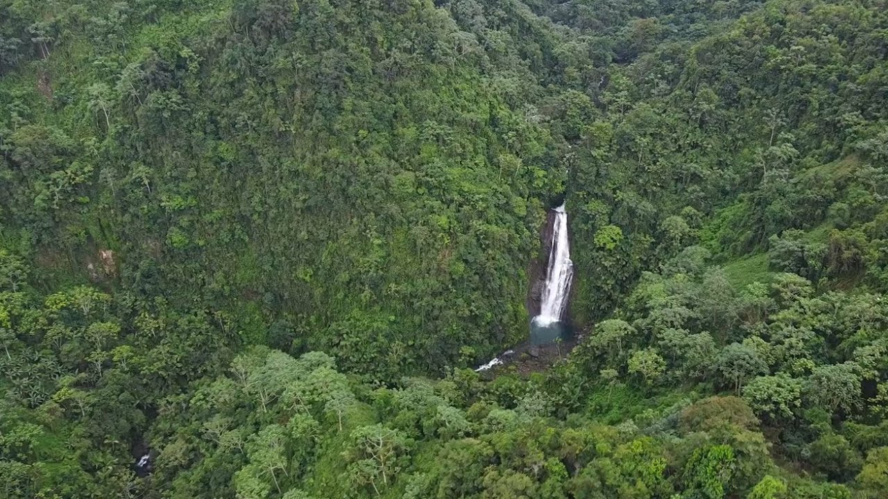 Salto El Berro - El Candongo - Provincia Monseñor Nouel - República ...