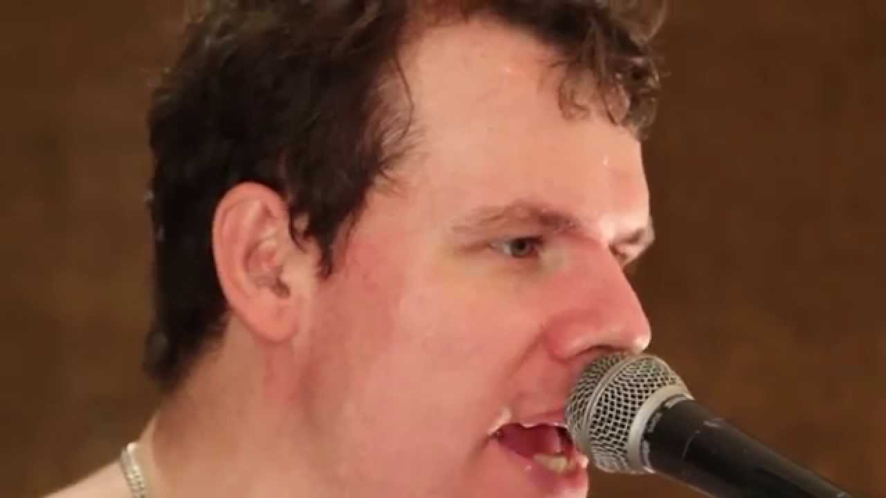 Chris Timms- Walking with you (A Live Experience) - YouTube