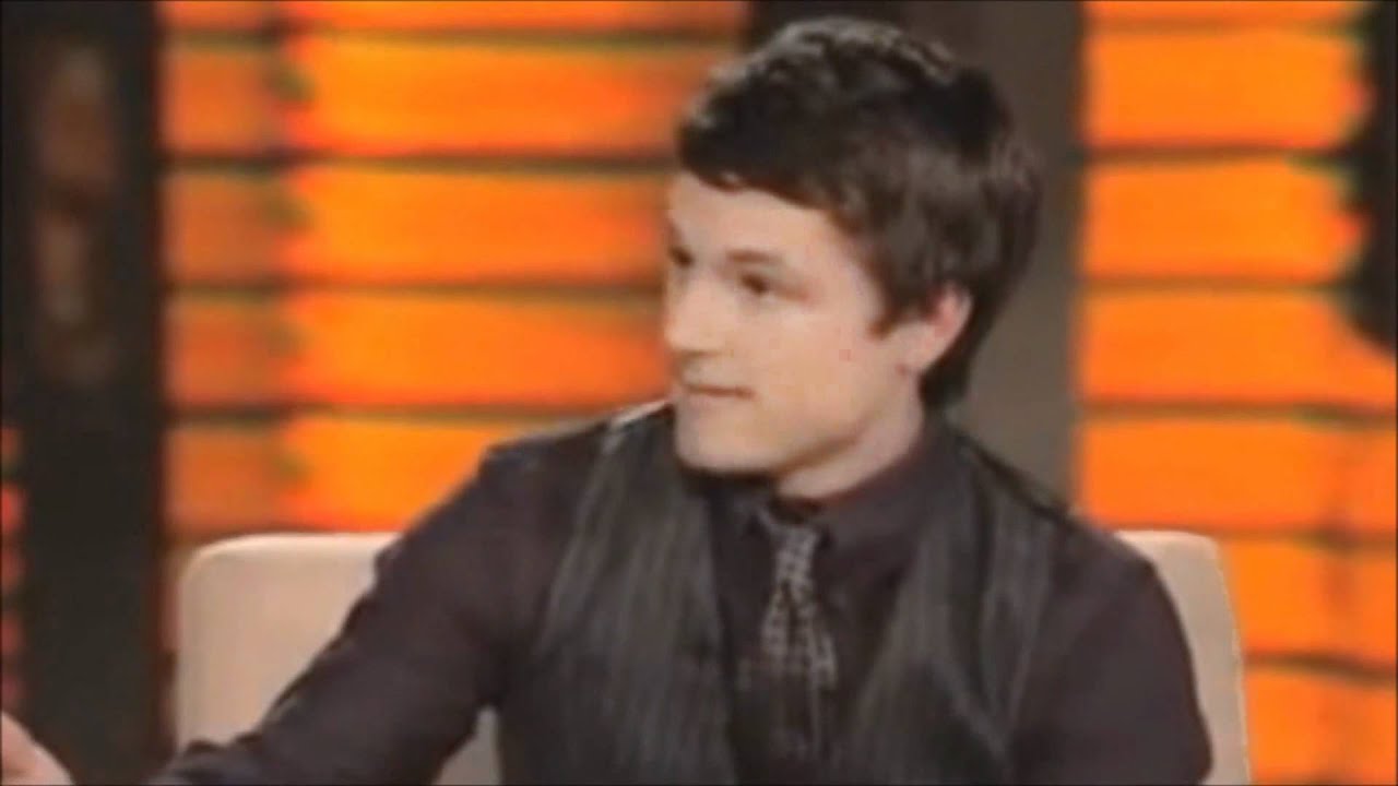 Hunger Games Funny Interview cuts - YouTube