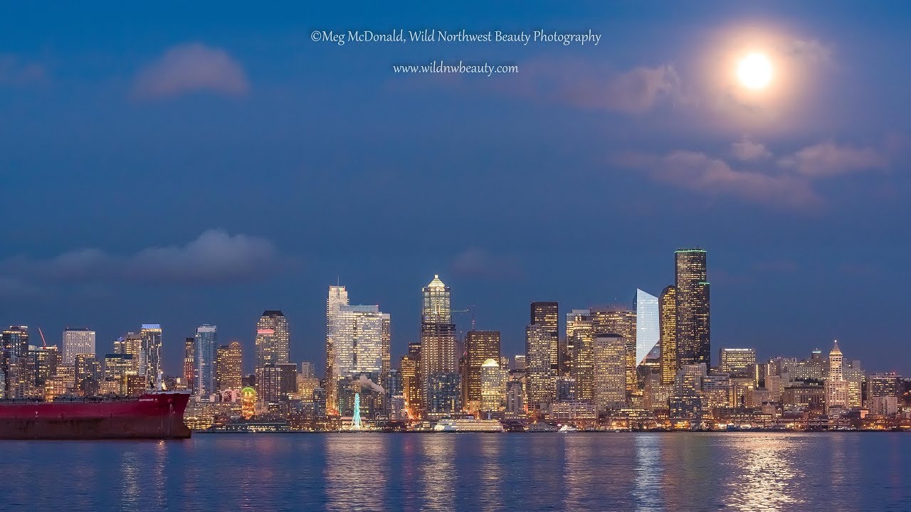 Seattle Solstice Sunset and Full Moonrise (4K Time Lapse) - YouTube