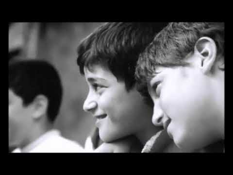 Dostları Olmalı İnsanın...