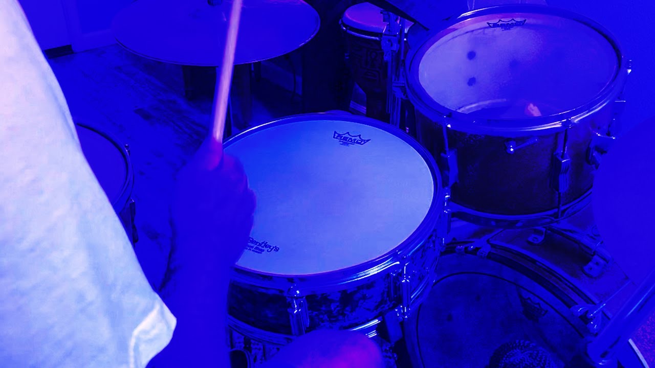 "Purdie Shuffle" Drum Beat at 131 BPM • Looping Drum Beat • Live Drum ...