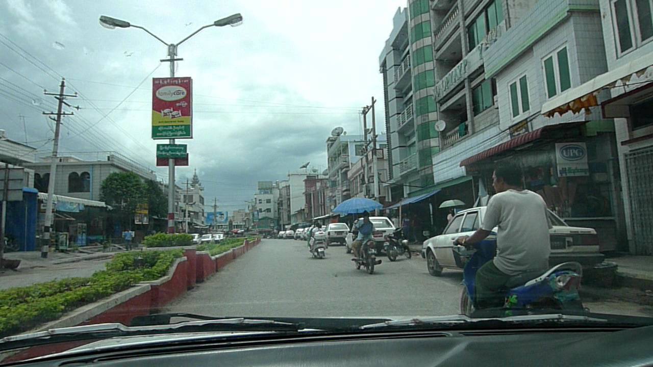 P1060717 Myanmar Muse - YouTube