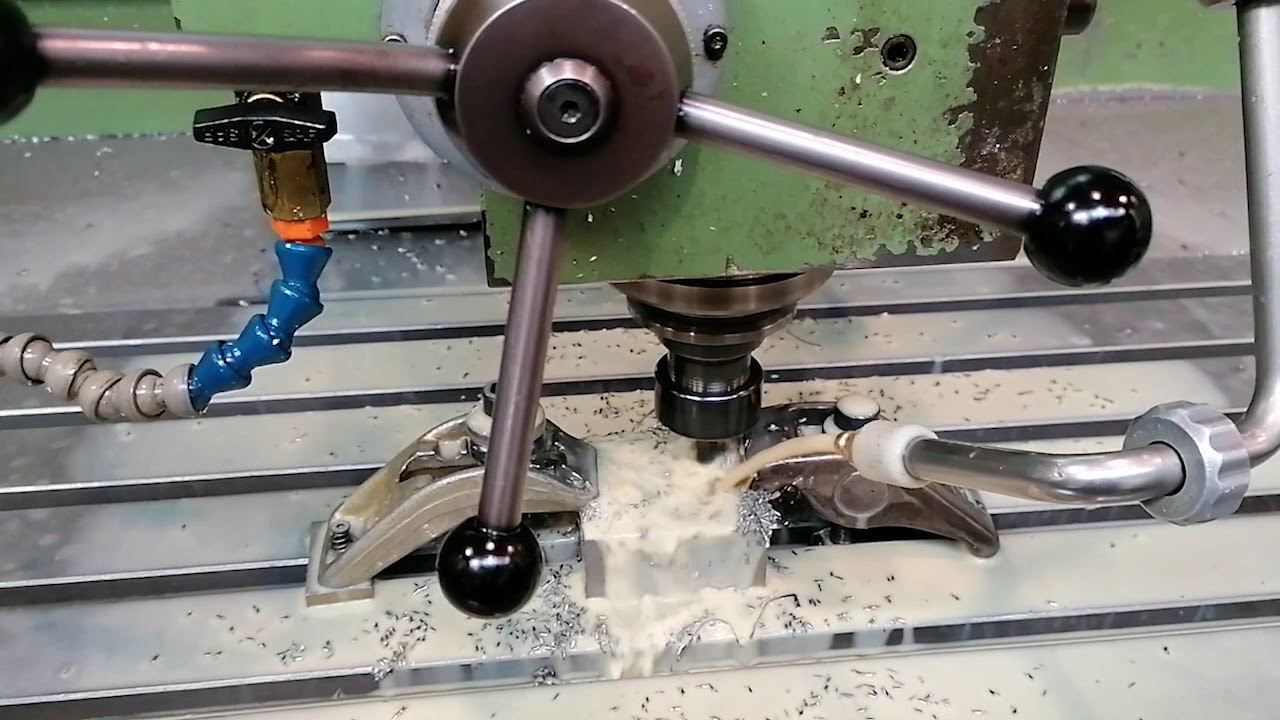 MIKRON WF 31 (1992) Milling Machine - YouTube