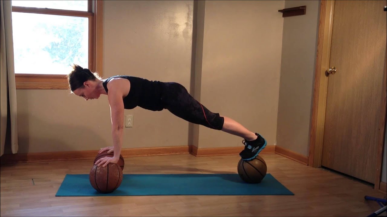 Challenge Accepted! Davion Dante's Medicine Ball Pike! - YouTube