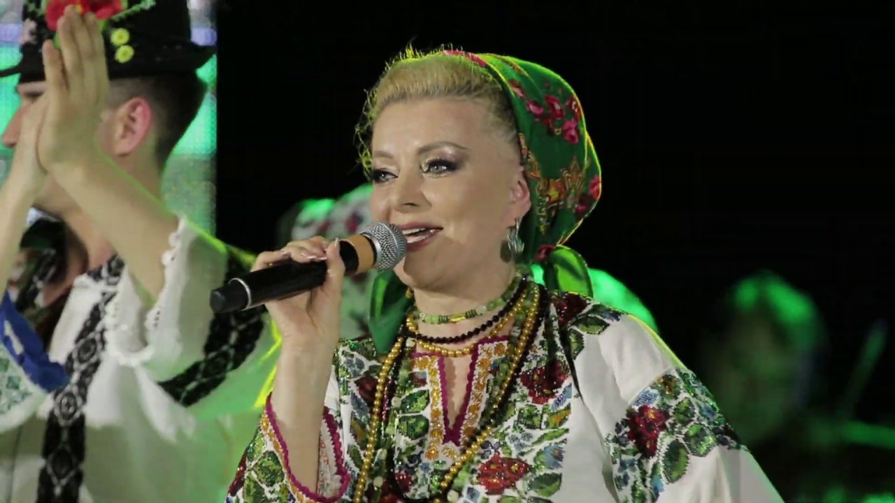 Maria Iliuț și Crenguță de Iederă - De cât un fuior de in - YouTube