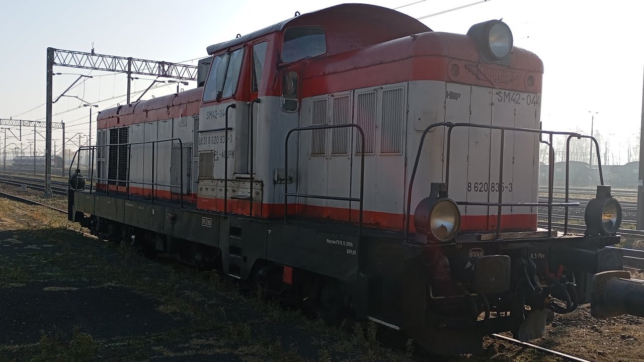 sm42 044 (stonka) na manewrach - YouTube