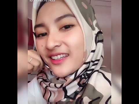 Cewek cantik berjilbab😍